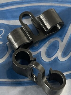 FORD CAPRI MK3 PETROL PIPE CHASSIS CLIPS 2.8i 280 V6 INJECTION FUEL ...
