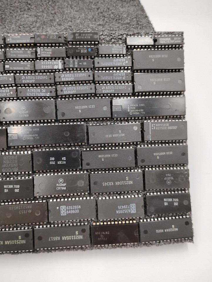Lot of Computer Processor IC Chips ALL NEW OLD STOCK NEW UNUSED ...