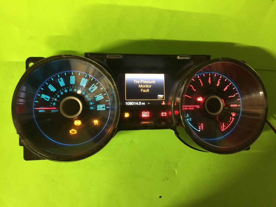 13-14 FORD MUSTANG Speedometer INSTRUMENT GAUGE Cluster 109K OEM SPEEDO ...