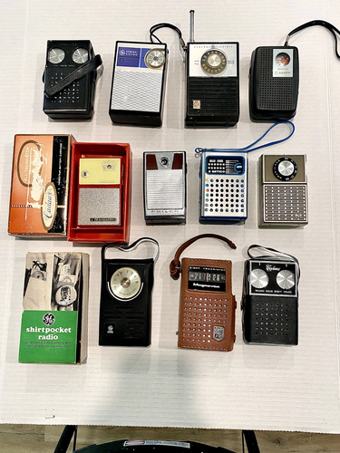 Vintage Transistor Radio Lot - 10 Radios - Some with cover or box | eBay