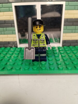 The Lego Movie Garbage Man Dan Minifigure tlm049 For Trash Chomper Set ...