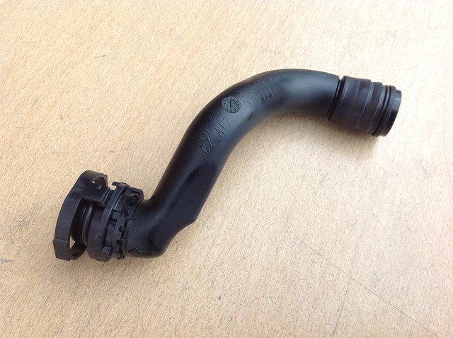 Volkswagen Golf Mk7 Air Filter Water Drainage Hose 5Q0129637C for sale ...