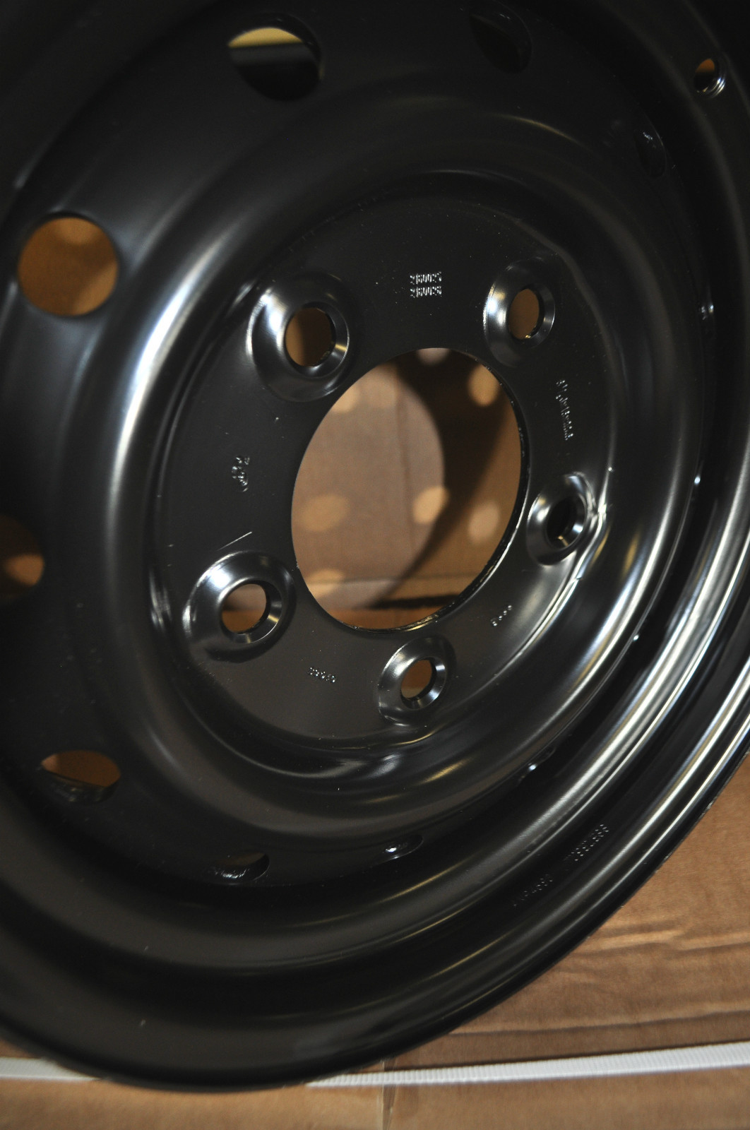 Land Rover Defender Genuine 16” Wolf Rim – ANR4583PM | eBay UK