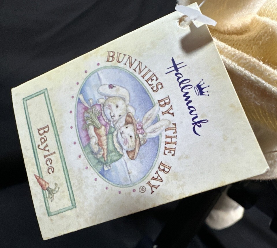 HALLMARK BUNNIES BY THE BAY "BAYLEE" 2002 Plush Bunny Rabbit * NEW with ...