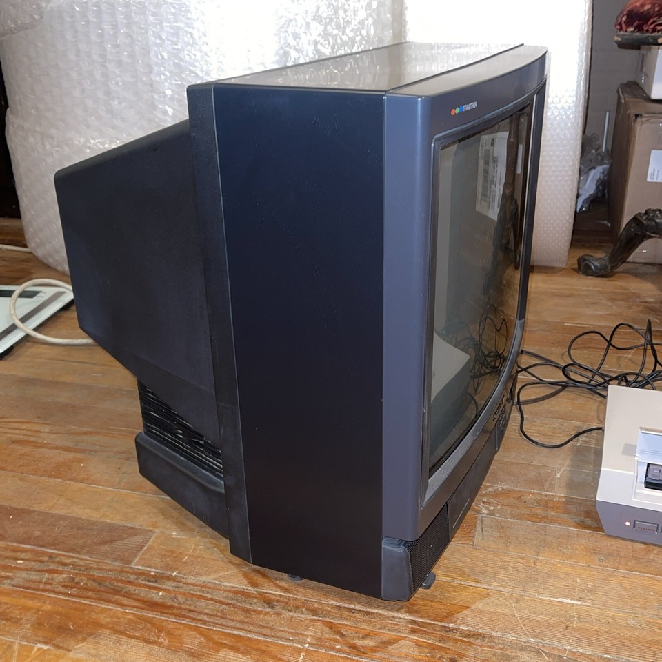 SONY TRINITRON KV-20TS10 20 INCH CRT TV RARE MODEL GREAT FOR GAMING ...