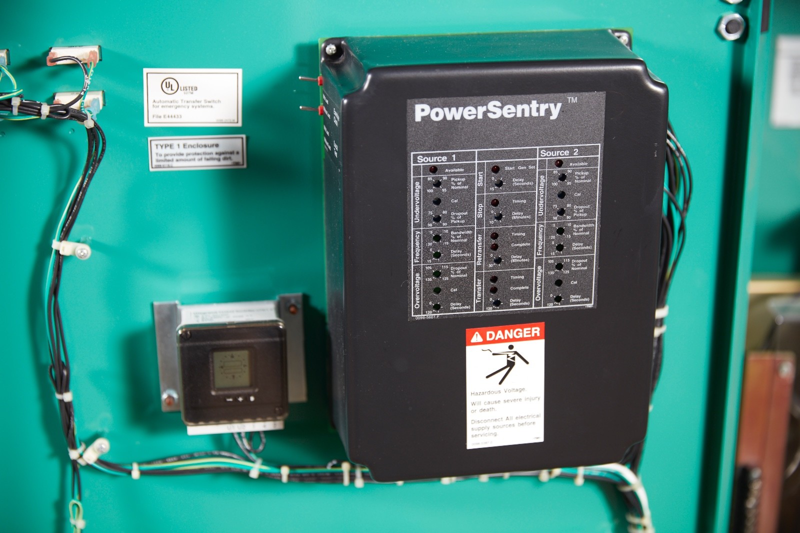 Onan Cummins 300 Amp Transfer Switch 4P 3PH OTC-3377100 ATS 0306-3491 ...