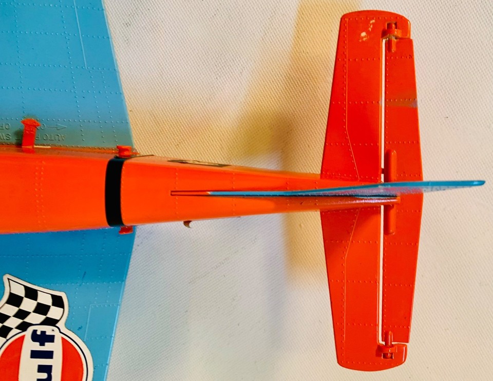 Collectible Cox .049 Piper Comanche CL Model Airplane - Gulf Oil emblem ...