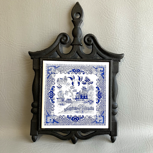 Vtg Cast Iron Trivet Ceramic Blue White Tile Blue Willow Wall Decor ...