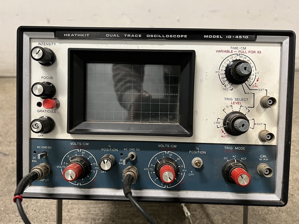 HEATHKIT DUAL TRACE OSCILLOSCOPE MODEL IO-4510 WITH Zinith Probe X1/REF ...