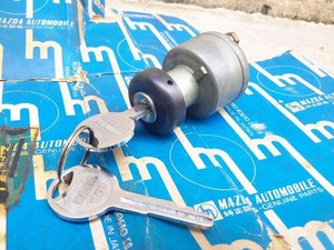 MAZDA 800/1500/1600/B1600 Ignition Switch Start Key Genuine Parts NOS ...