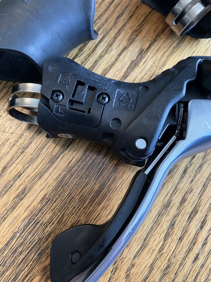 Shimano 105 ST-5600 3X10 Sp, Road FlightDeck Shifters, Made in Japan | eBay