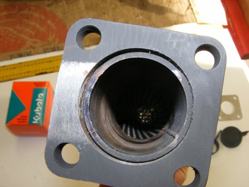 Genuine Kubota Exhaust muffler Kit D1505 D1105 D950 D850 D722 Z482 Only ...