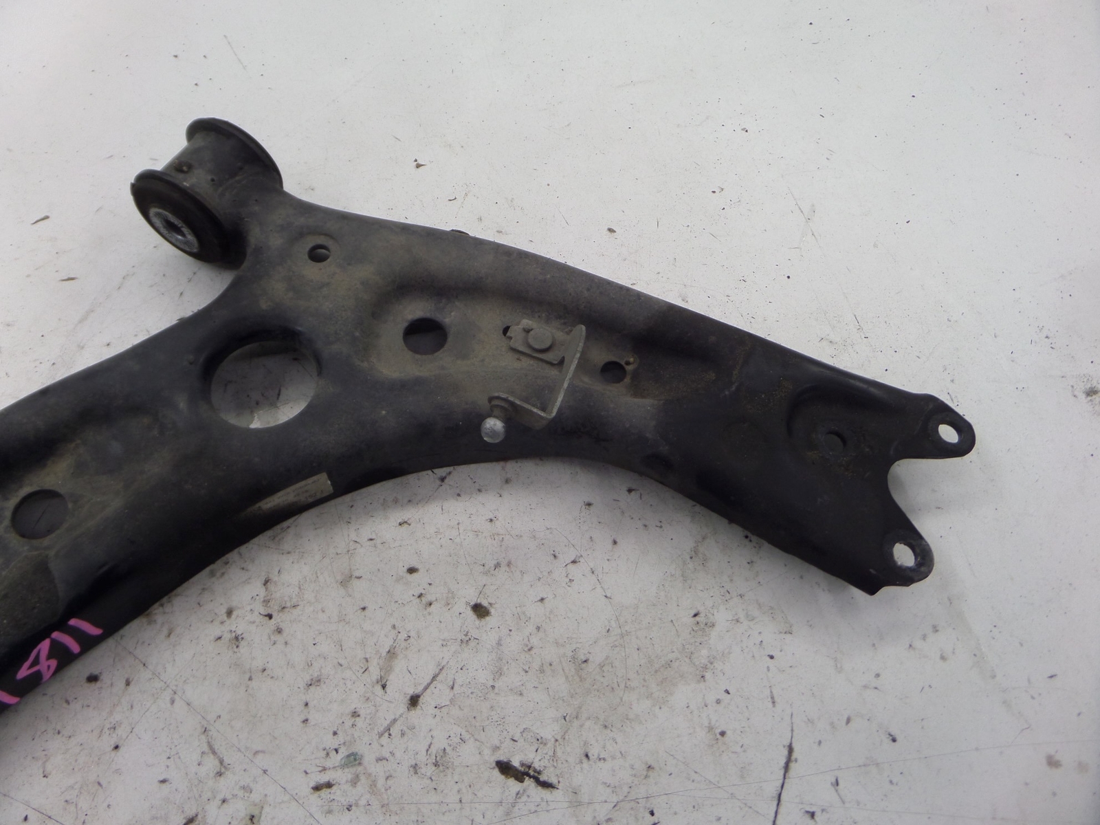 Volkswagen of America 5Q0407152J - Suspension Control Arm, Lower for ...