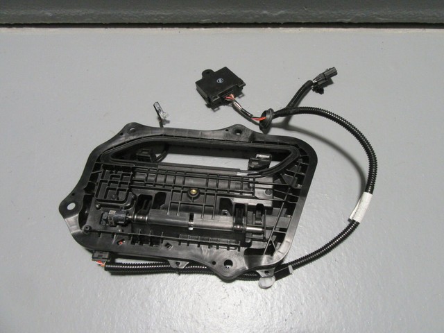 Tesla Model S Front Left Driver Side Door Handle W/ Harness OEM 1069106 ...