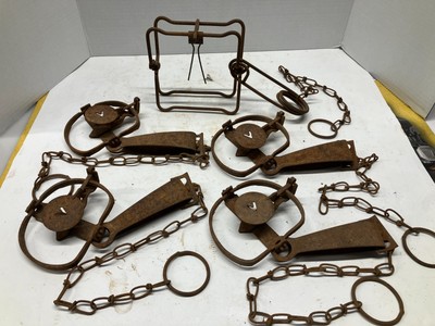 4 Victor No 1 Long Springs and 1 Conibear No 110 Traps | eBay