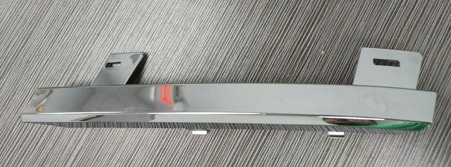 Mercedes MERCEDES-BENZ OEM GL550 Front Bumper-Lower Molding Trim Left ...
