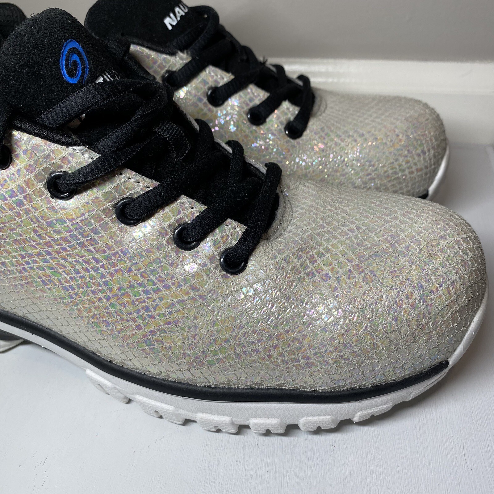 Nautilus Safety Shoes Women’s 8 Wide Work Sneaker Hol… - Gem