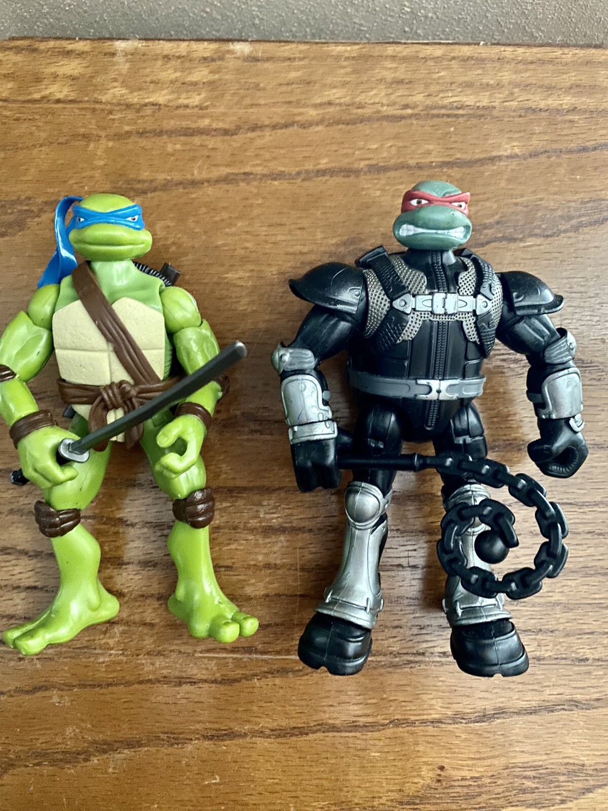 Tmnt 2007 Raphael Vs Leonardo