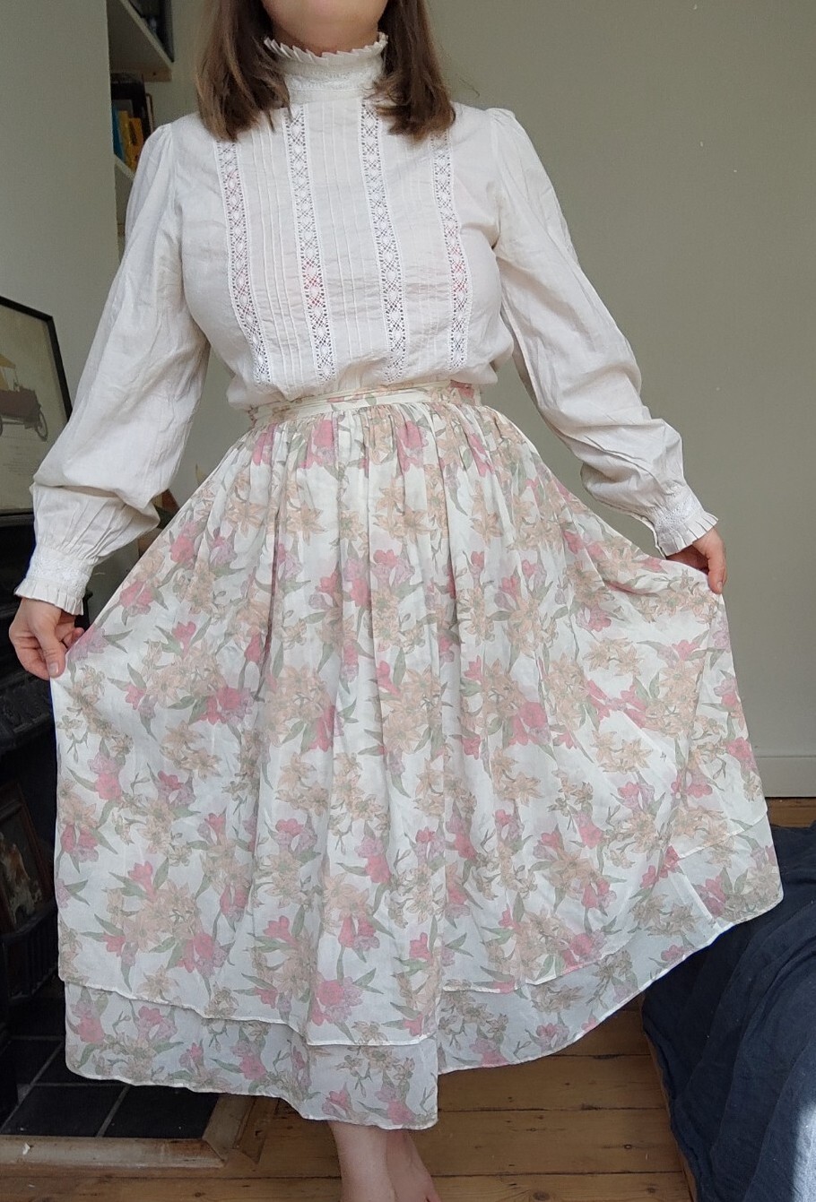 Vintage Laura Ashley 80s Prairie Gypsy Maxi long flor… - Gem