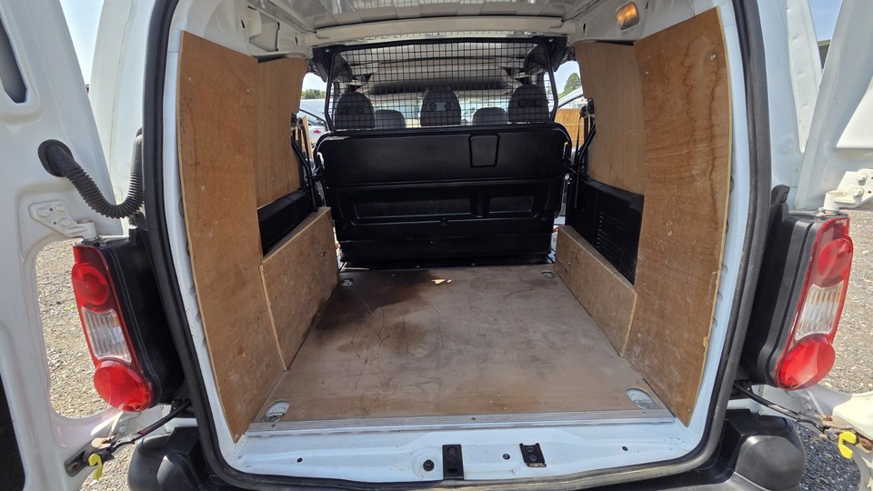 Peugeot PARTNER LWB Crew Van, Folding Seats, NOT VAT! | eBay UK