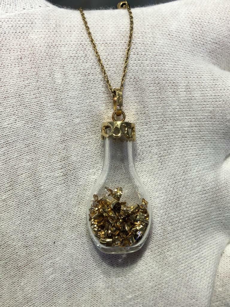 14k Yellow Gold Glass Vile Vintage Halo Hour Glass De… - Gem