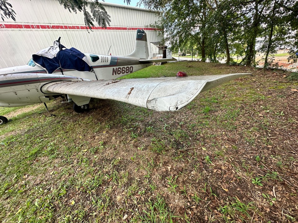 1960 BEECH B95 TRAVEL AIR COMPLETE AIRFRAME, 6649 TT,, GEAR UP LANDING, CHEAP!! | eBay