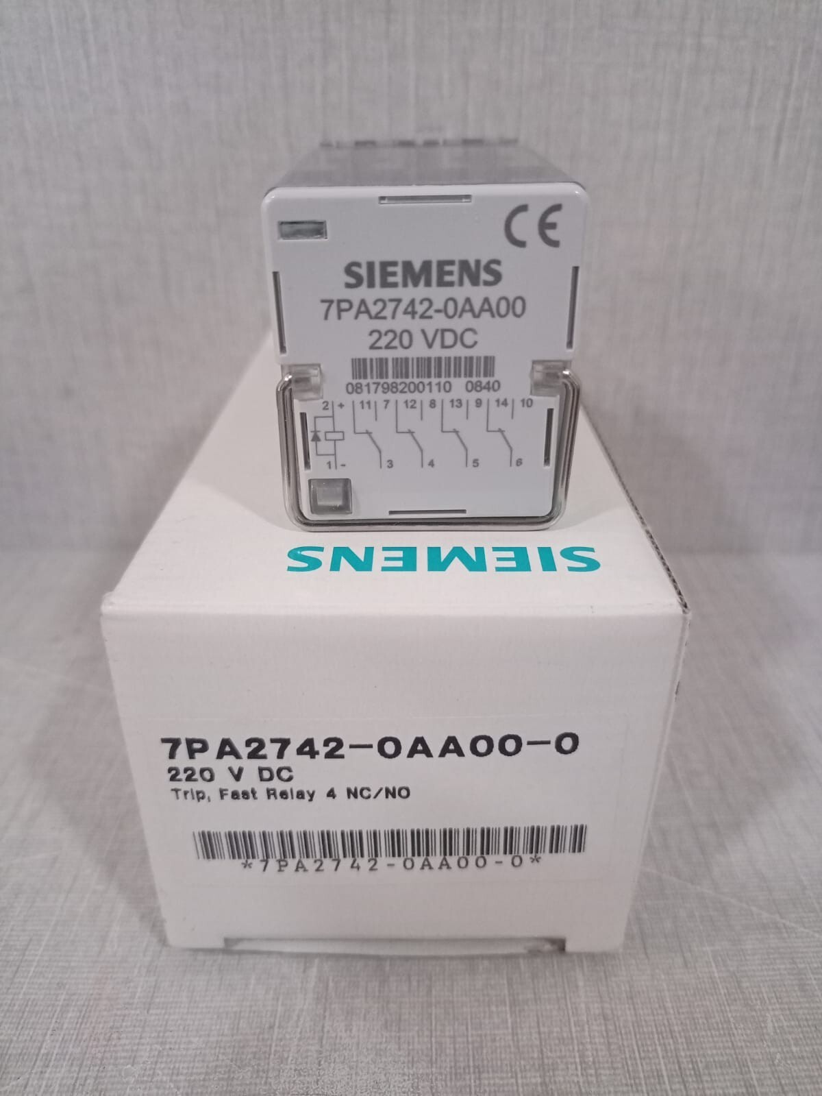 SIEMENS 7PA2742-0AA00-0 TRIP FAST RELAY 4 220 VDC | eBay