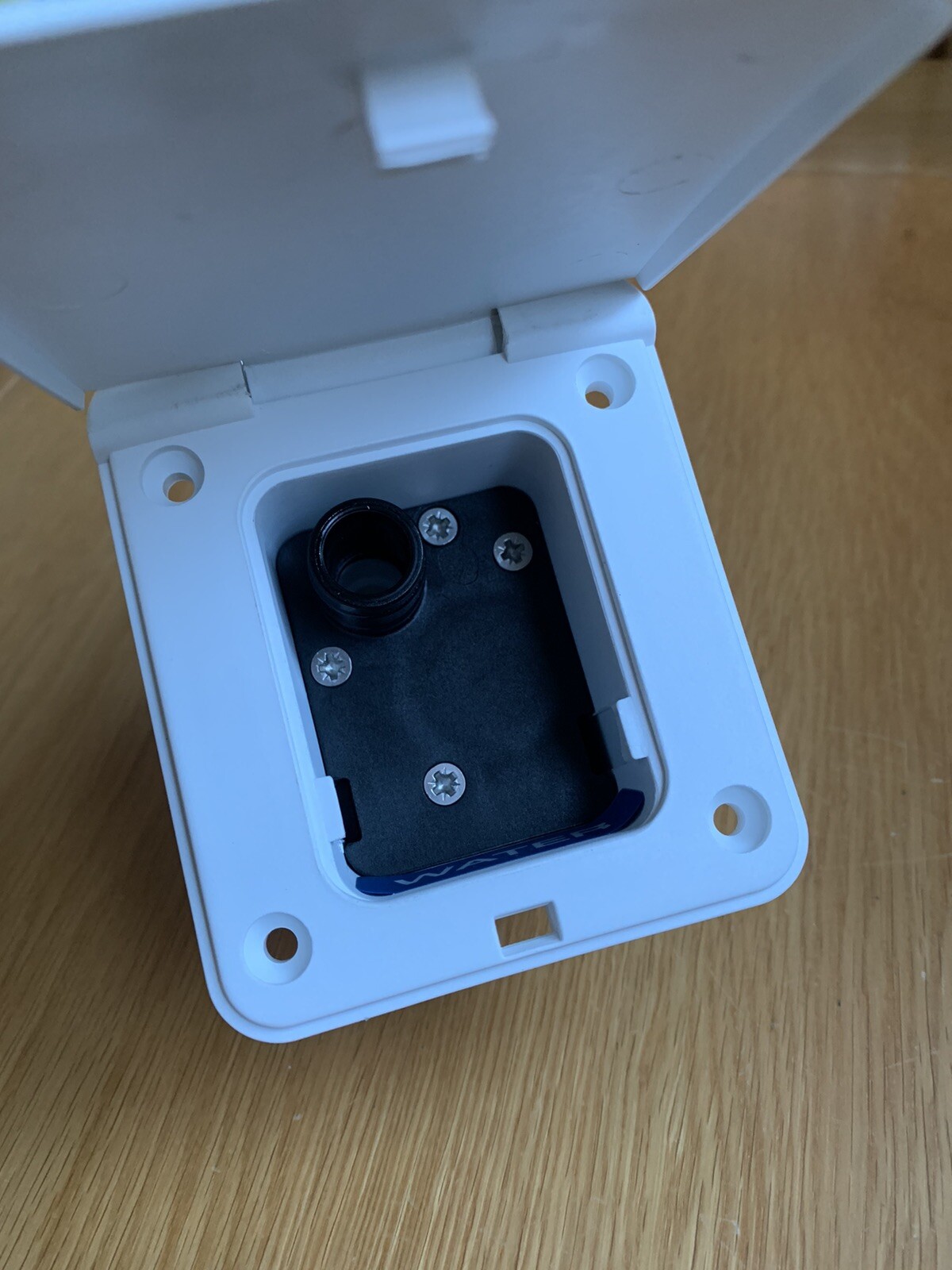 WHALE Watermaster Aquasmart External Water Inlet Socket White UW5000 | eBay