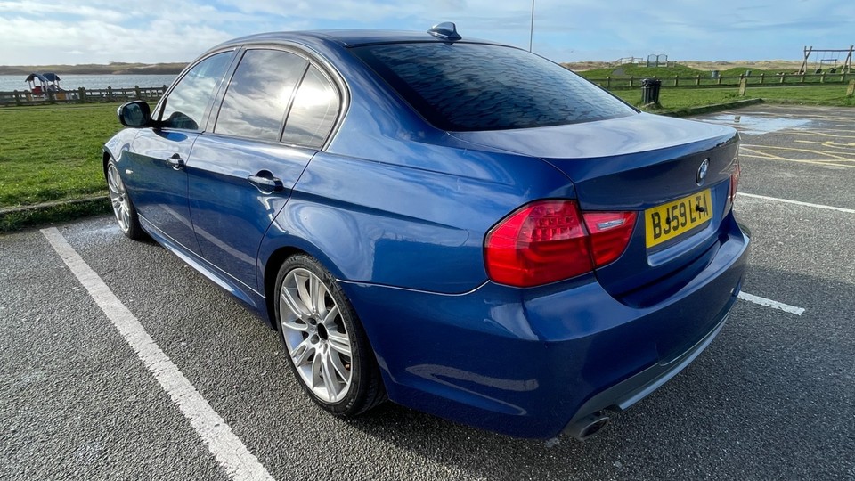 BMW 320D 3 Series M Sport Manual 2009 4 Door Saloon Blue 2 Keys MoT ...