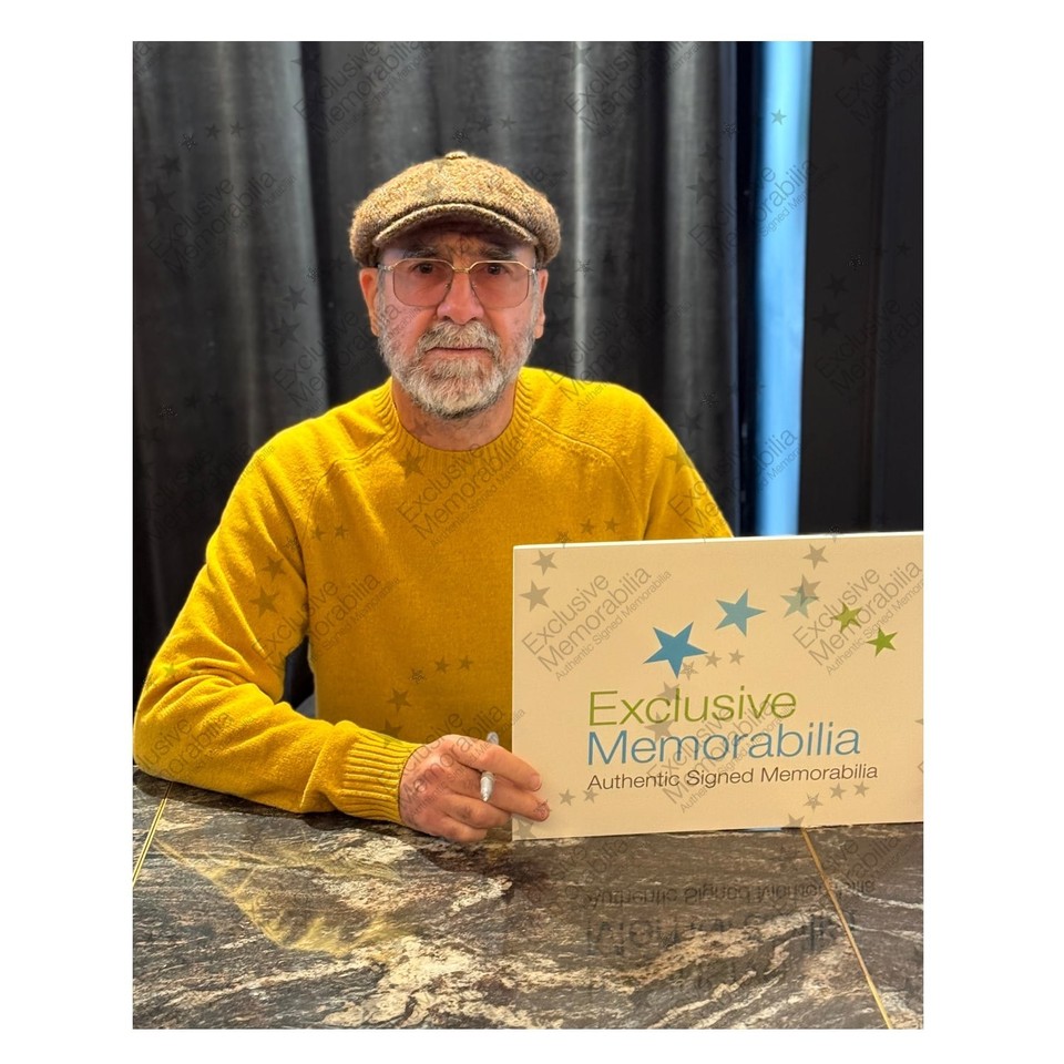 Eric Cantona Signed Original Manchester United 1994-96 Away Jersey ...