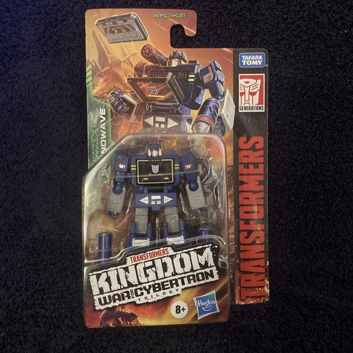 Hasbro Transformers Generations WFC Kingdom Core Soundwave Action ...