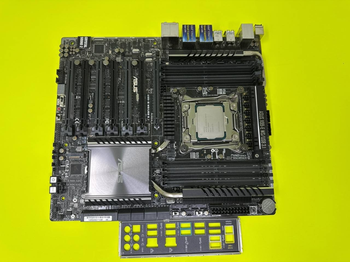 ASUS X99-E WS/USB3.1 Intel X99 LGA 2011-V3 DDR4 M.2 USB 3.1 Motherboard ...