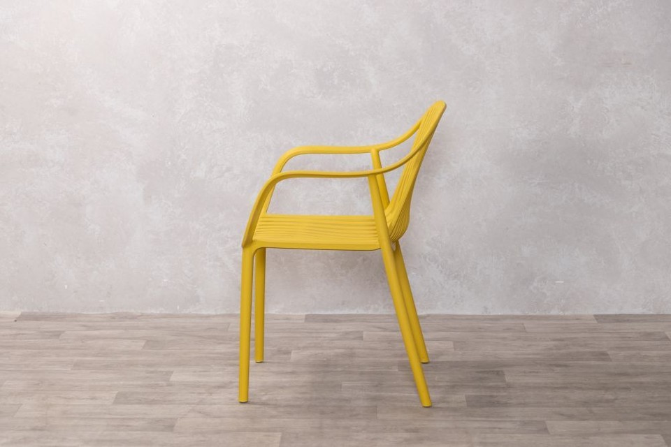 COLOURFUL STACKABLE OUTDOOR GARDEN CHAIRS CHOICE OF SIX COLOURS FULLY ...