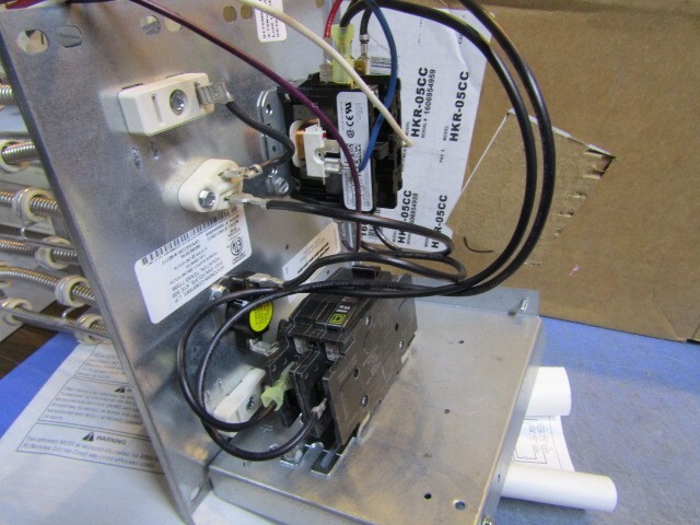 1 - Goodman Electric Heat Kit HKR-05CC L3. NEW - Note: Box Has Been ...