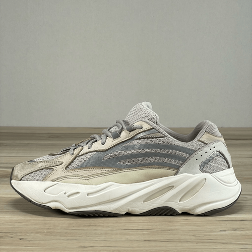 adidas YEEZY BOOST 700 V2 Mens 10 'Cream' Silver Chunky Sneakers Kanye ...