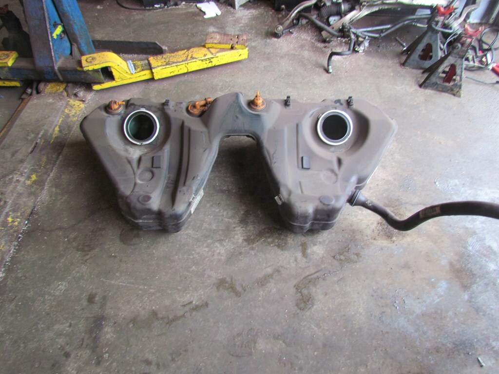 2006 BMW E60 M5 Fuel Tank Gas Tank w/Fuel Filler Neck 6974607 | eBay