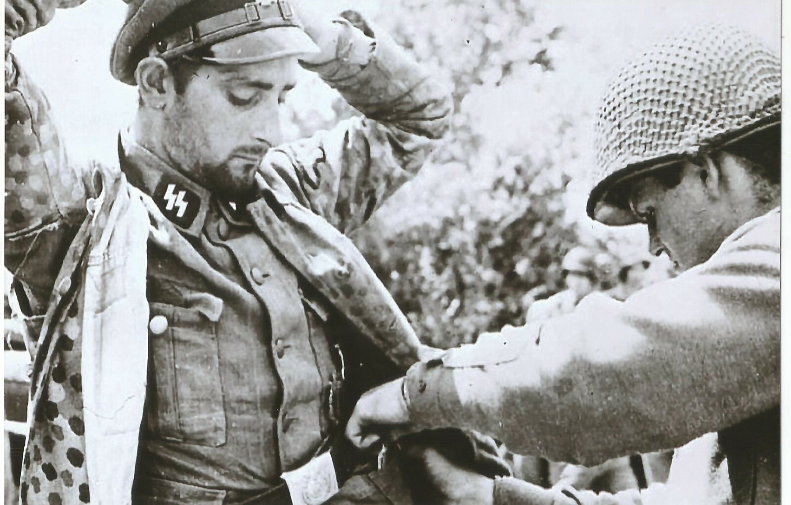 Usa Photo WW2 Photo ** GI Soldier With Captured SS Officer | eBay