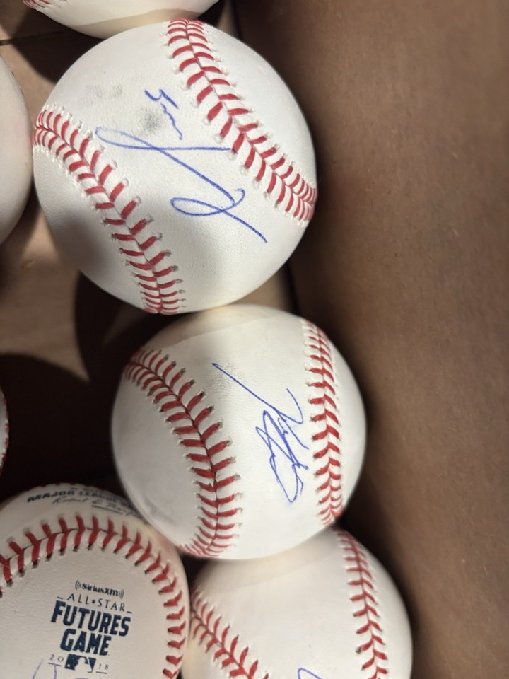 (44) Signed Rawlings Baseball Lot 2015-19 MLB Players Autograph- WORLD ...