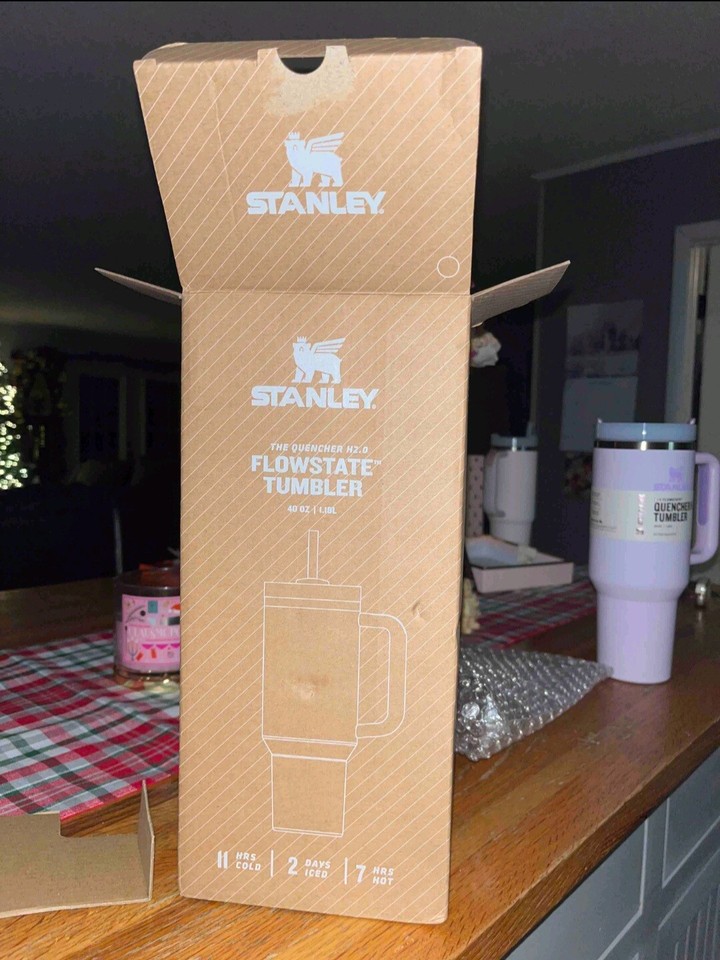 NWT STANLEY CUP QUENCHER H2.0 TUMBLER-LILAC PURPLE CAMELIA-40 OZ | eBay