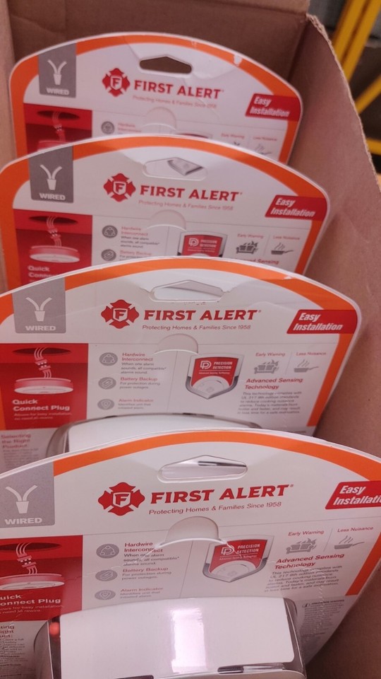 First Alert Alarm Smoke Alarm ADP SMI100-AC with batery Backup 4-Pack ...