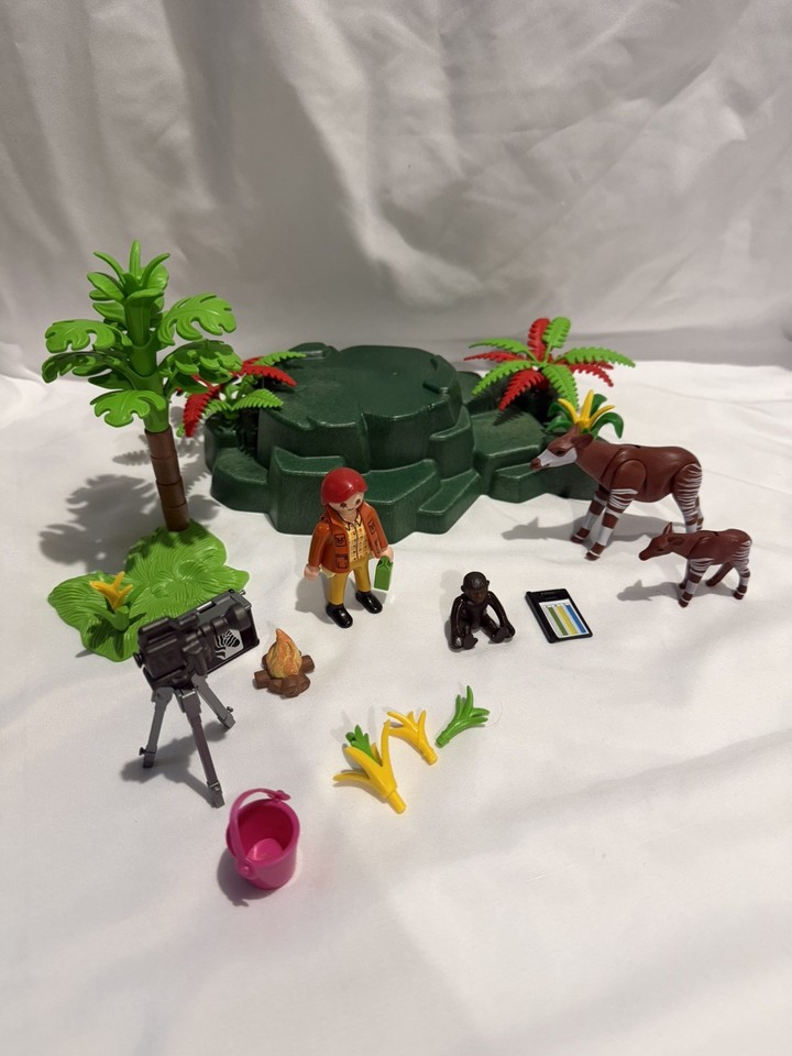 Playmobil 5415 Gorilla & Okapi Animal Island Wild Life Set Rainforest ...