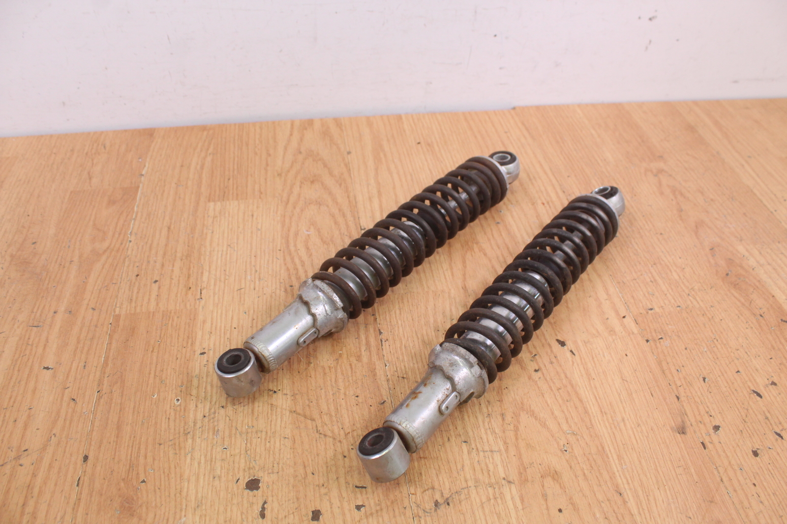 1979 HONDA XR80 Left & Right Rear Shocks Suspension / Shock 12in -PAIR ...