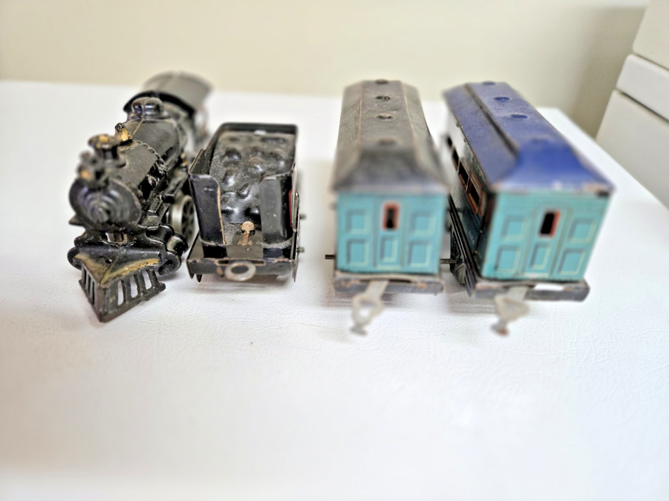 AMERICAN FLYER WINDUP CAST IRON LOCO PASSENGER TRAIN SET - Prewar O ...