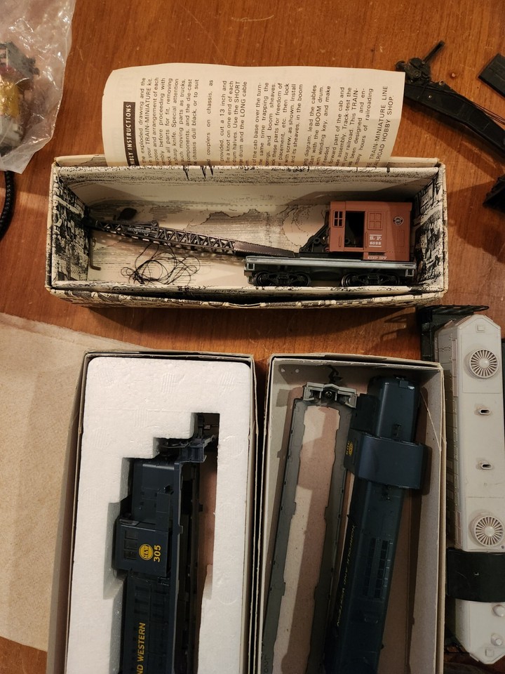 Lot of assorted HO scale train parts | eBay