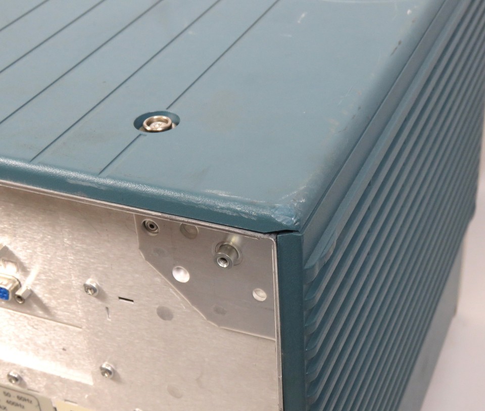 Tektronix TDS8200 Digital Sampling Oscilloscope Test Equipment Powers ...