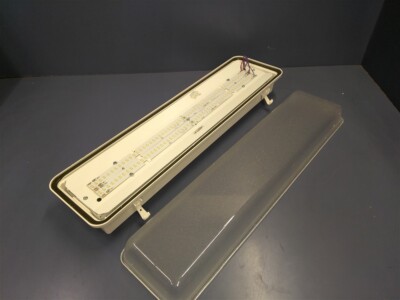 Cooper Metalux VT2 2' Vaportite LED Industrial Refrigerated Case Light ...