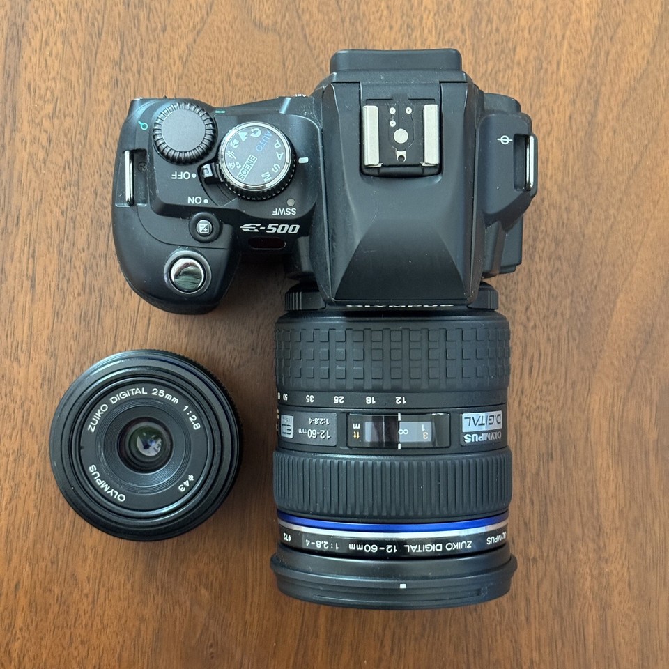 Olympus EVOLT E-500 8MP Kodak CCD Sensor DSLR 25mm Pancake 12-60mm Zoom ...