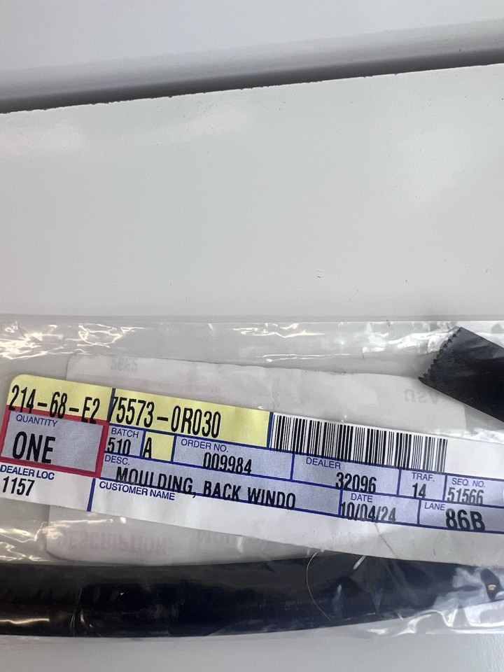 Genuine OEM Toyota 75573-0R030 Right Rear Reveal Molding 2013-2018 RAV4 ...