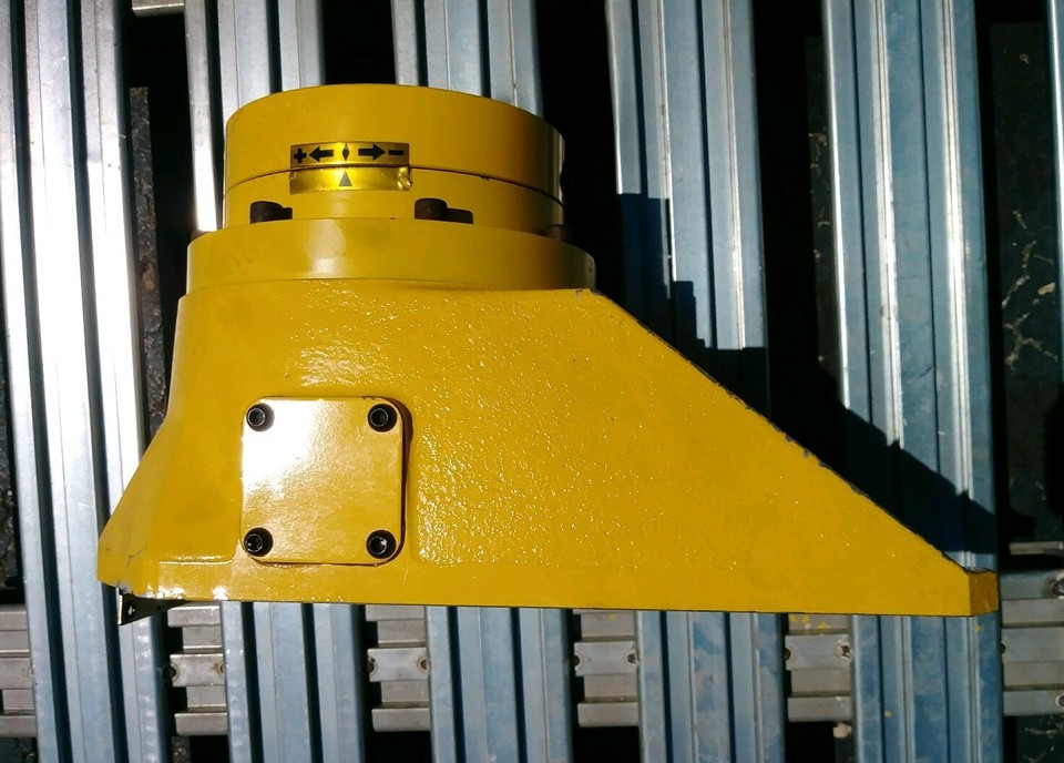 Fanuc S-700 Robot ROTATING PLATFORM ASSEMBLY FAST FREE SHIPPING ...