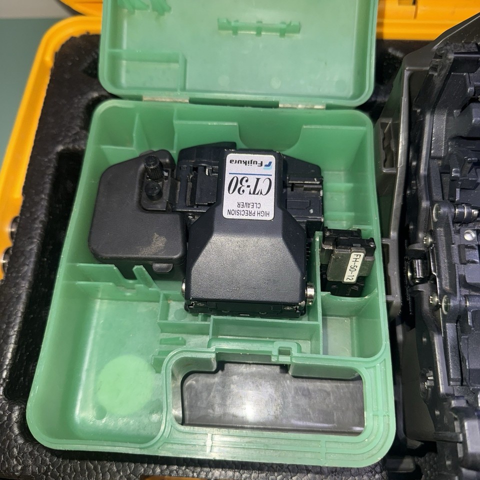 Fujikura 70R Ribbon Fusion Splicer w/ HJS-02 & Ct-30 Kit - 2000 Arcs | eBay